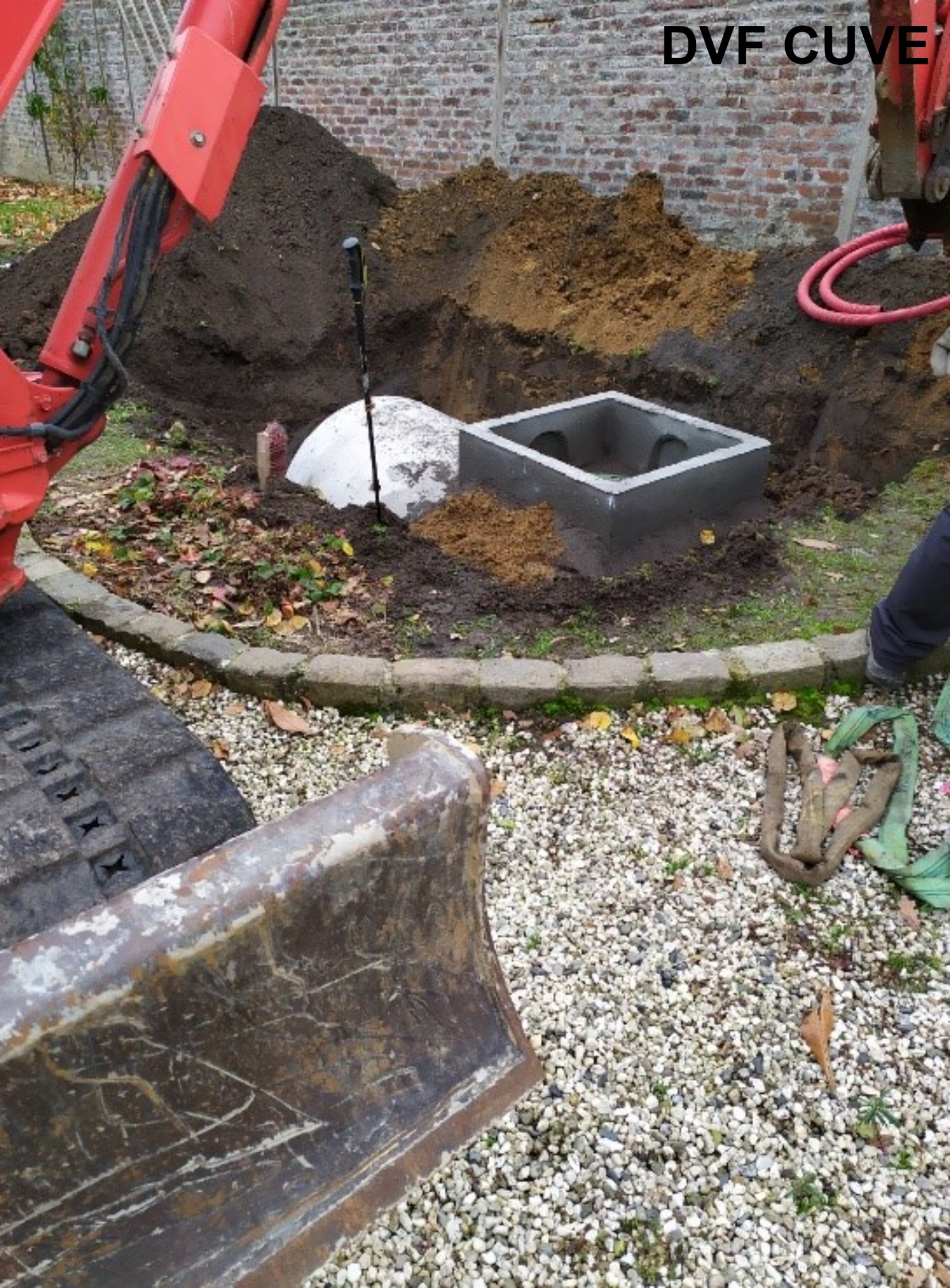 Installation d’une cuve mazout enterrée dans la région de Tournai - DVF ...